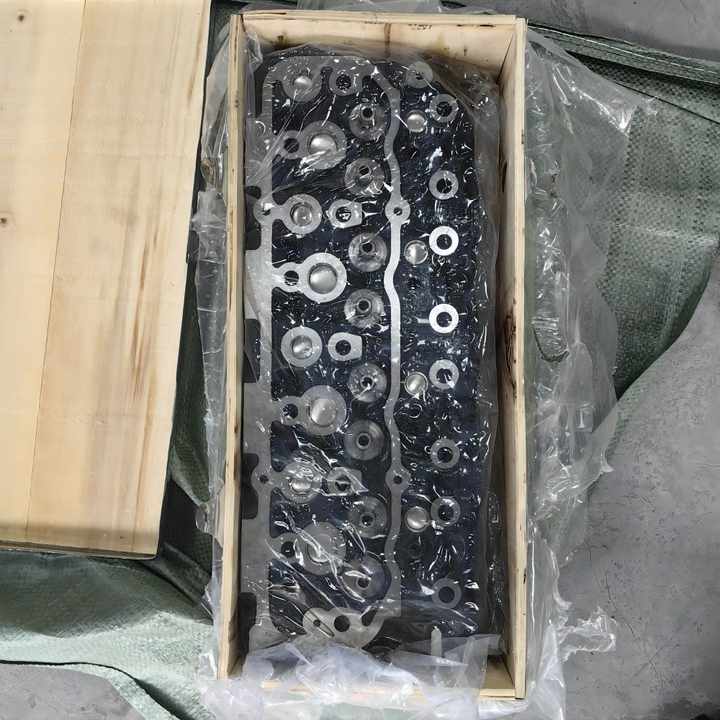 ME759064 ME997271 4DR5 Cylinder Head for Mitsubishi Excavators Engine ...